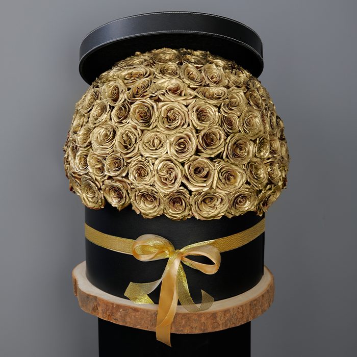 Golden Sprayed Roses In A Black Box - Flower Delivery Dubai, UAE
