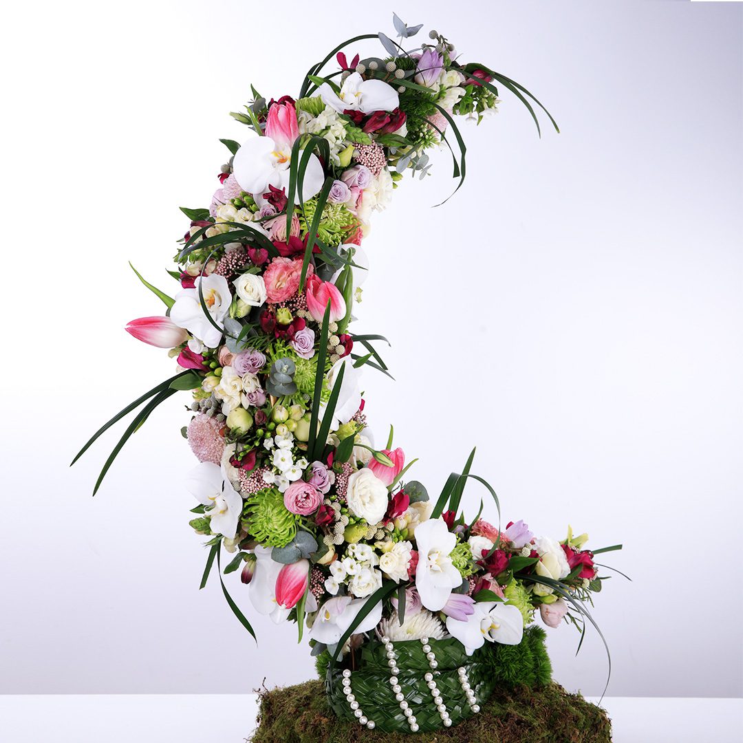Artistic Moonlight - Crescent Flower Arrangement | BTF.ae
