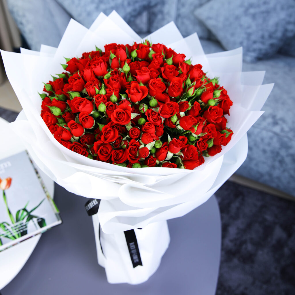 Captivating Red Bouquet | Online Flowers Delivery