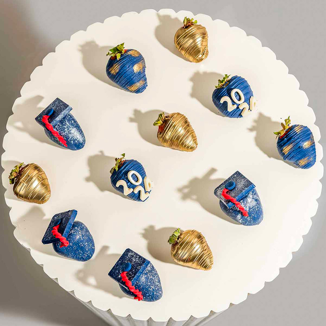 Graduation theme Strawberries | Chocolates