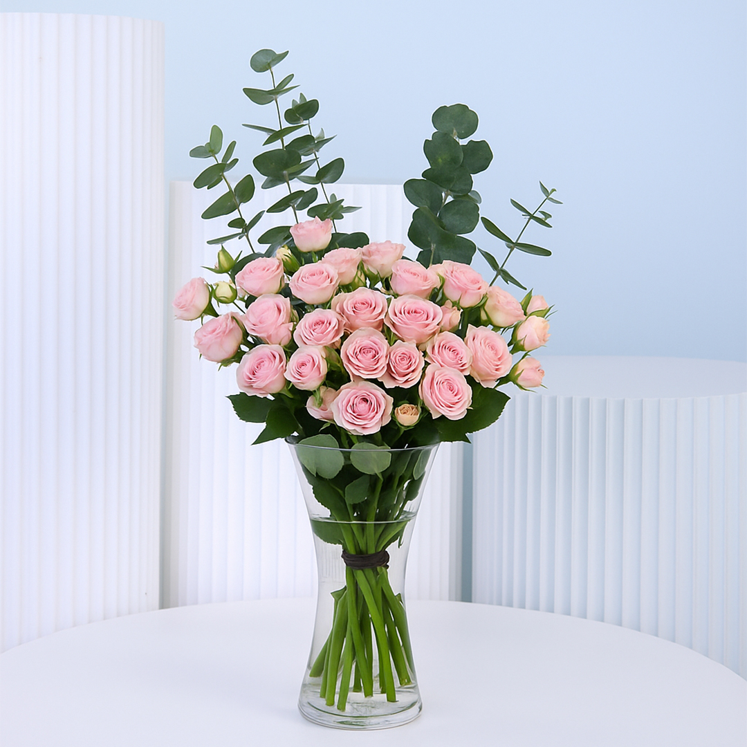 20 Stems Light Pink Spray Roses | Vases Online